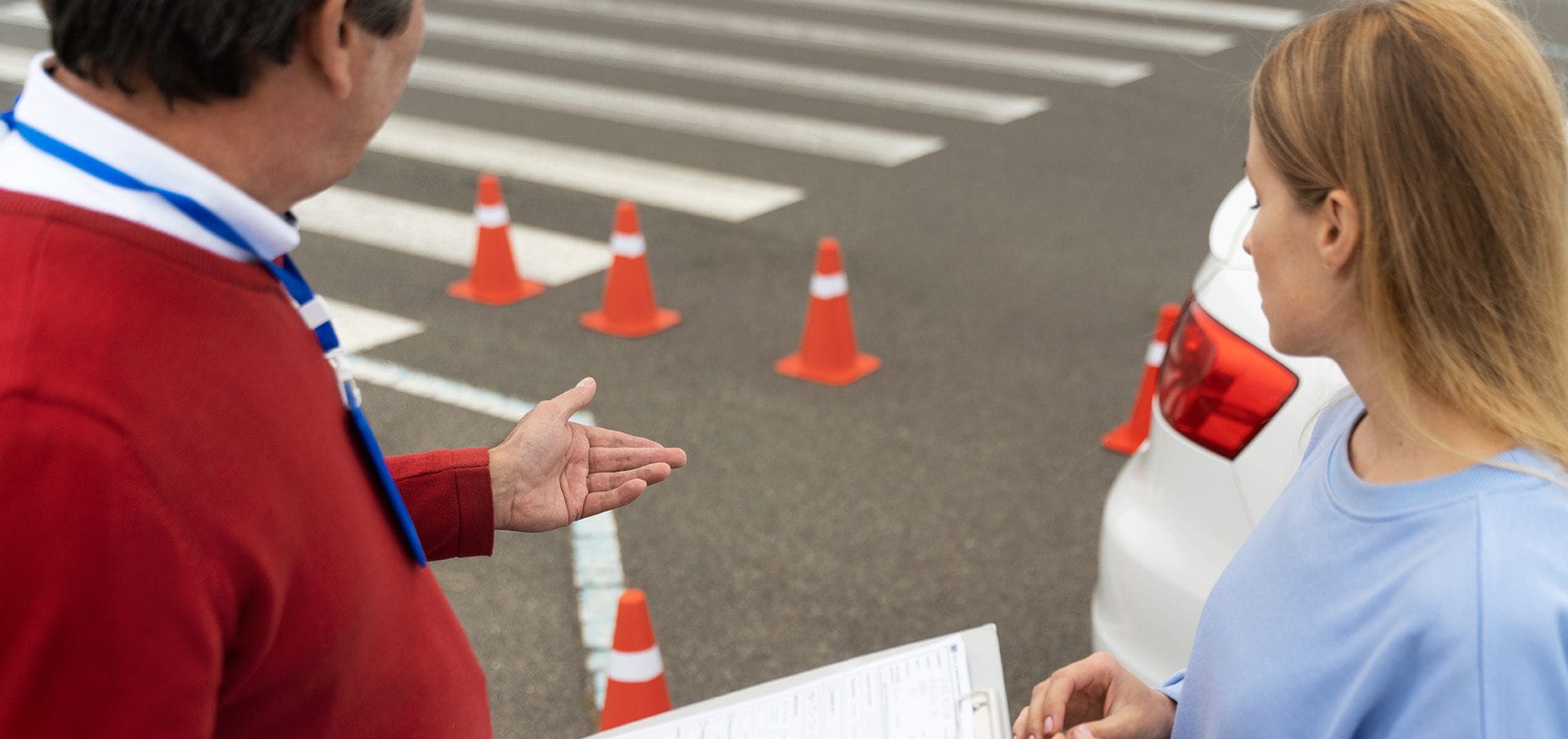 How To Parallel Park For Beginners | 9 Easy Steps - Rated Driving