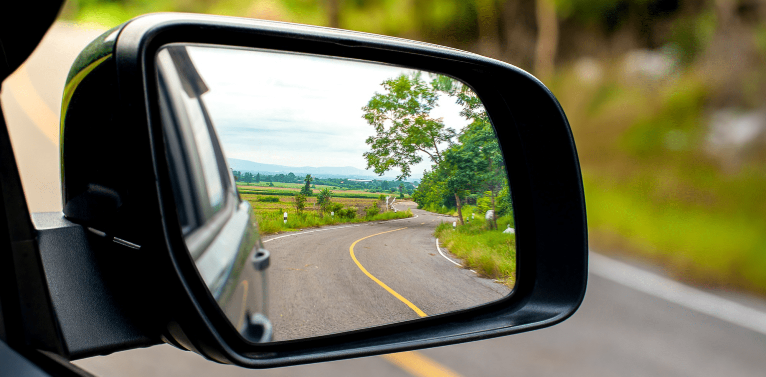 How To Adjust Your Mirrors For Maximum Visibility - Rated Driving