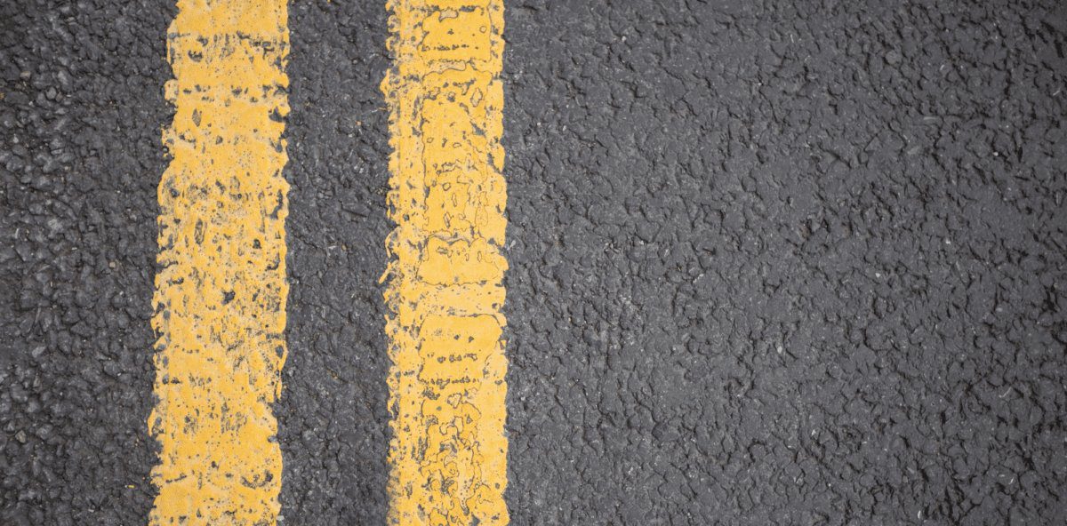 Single Vs Double Yellow Lines | Ultimate Guide - Rated Driving