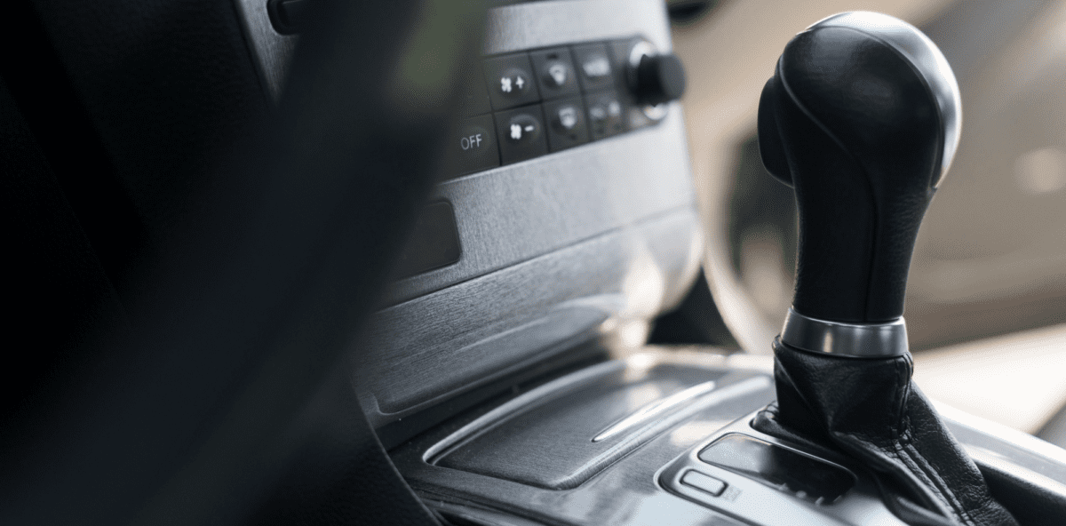 How To Drive An Automatic Car | Step-by-Step Guide - Rated Driving