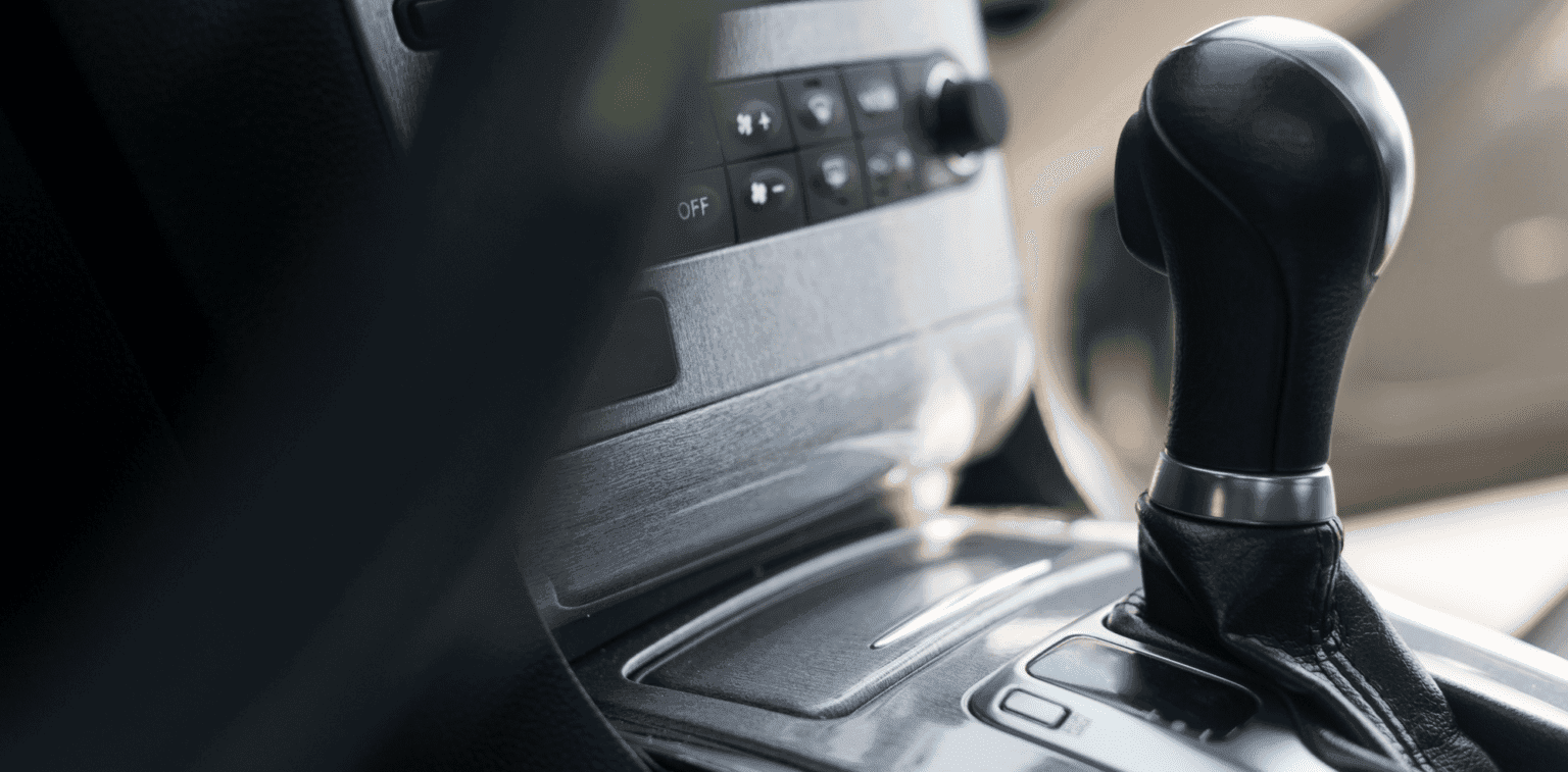 How To Drive An Automatic Car | Step-by-Step Guide - Rated Driving