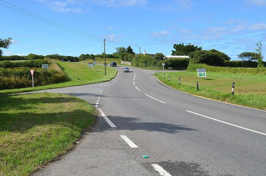 How To Deal With Junctions | Ultimate Guide - Rated Driving