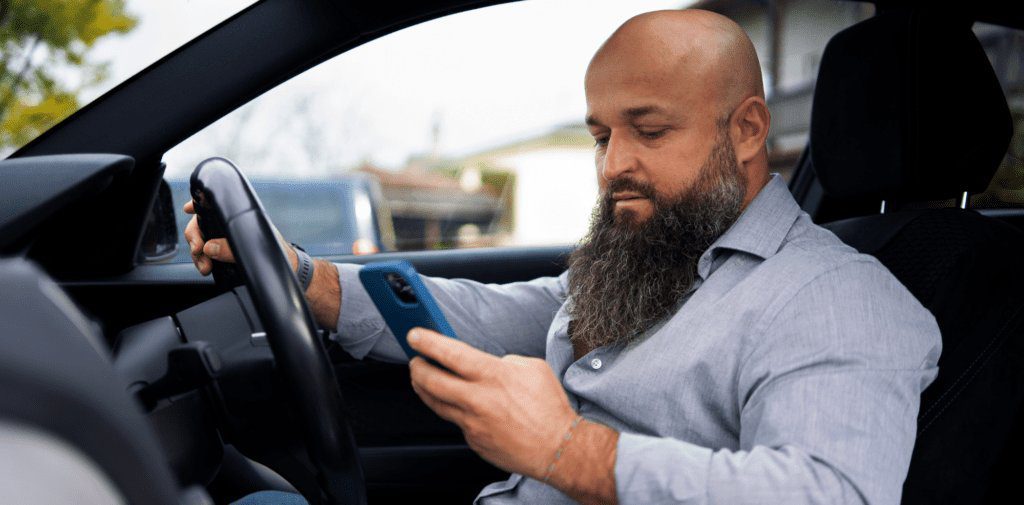 Tips To Prevent Mobile Phone Use While Driving - Rated Driving