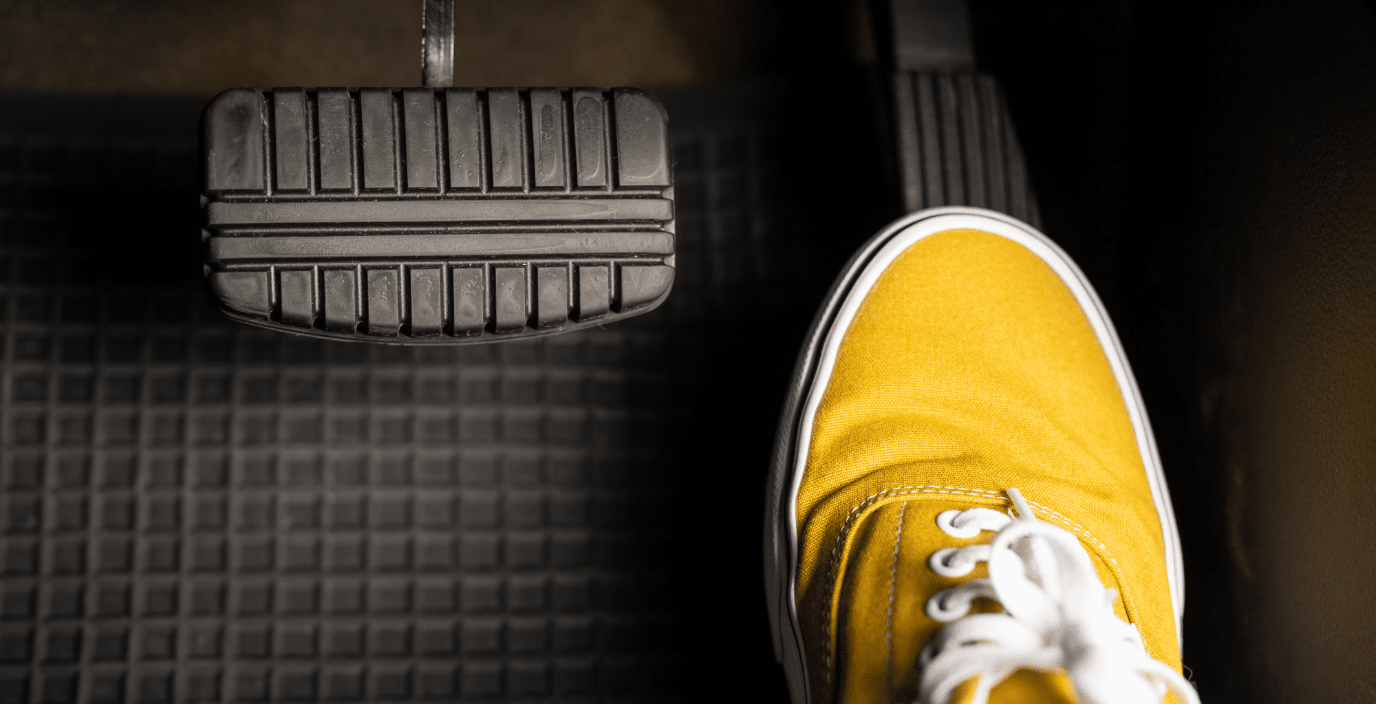 Foot Brake Vs Handbrake - Rated Driving