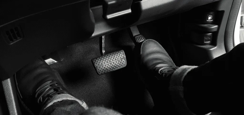 Foot Brake Vs Handbrake - Rated Driving